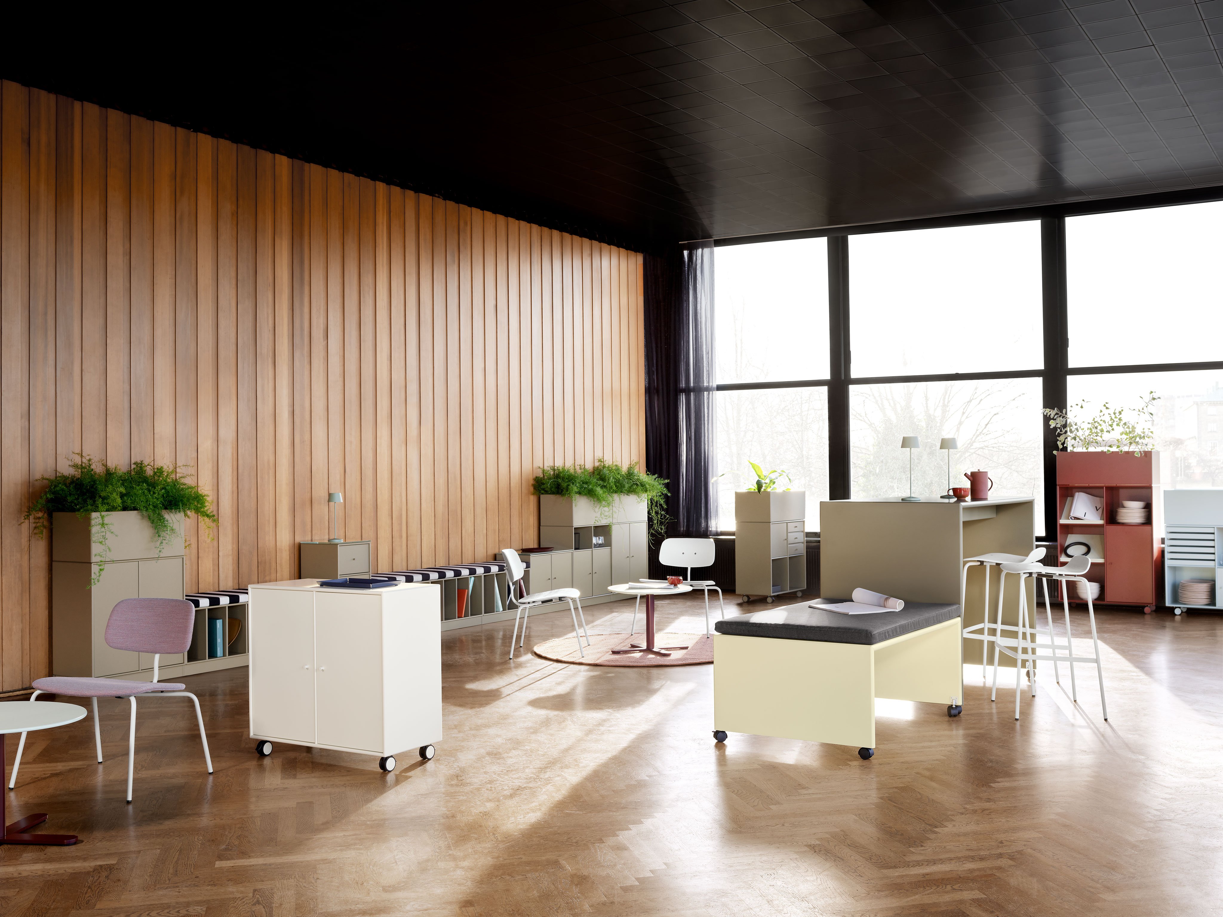 Inspiration for the lounge and reception | Montana Furniture