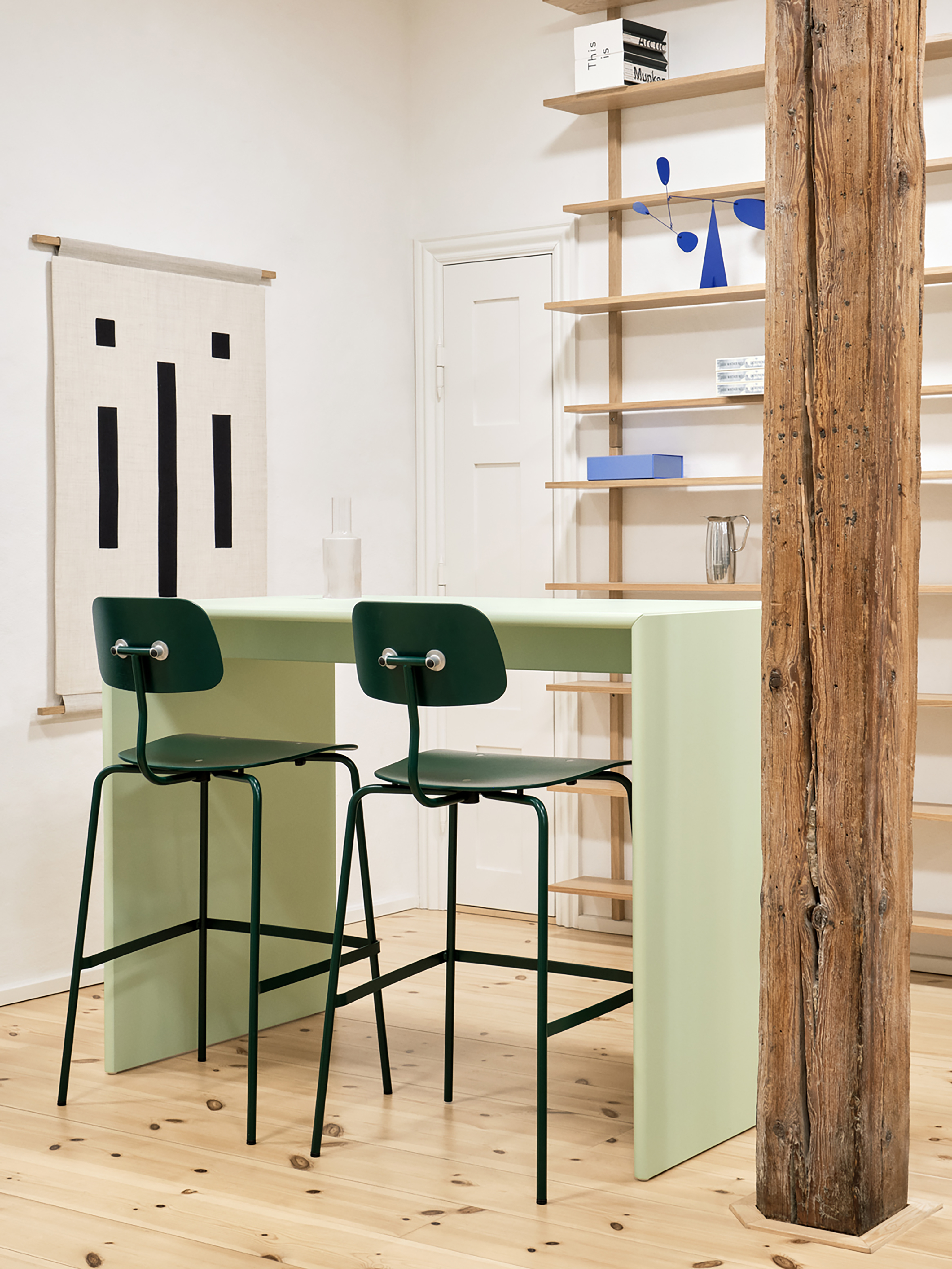 Cases – INVI | Montana Furniture